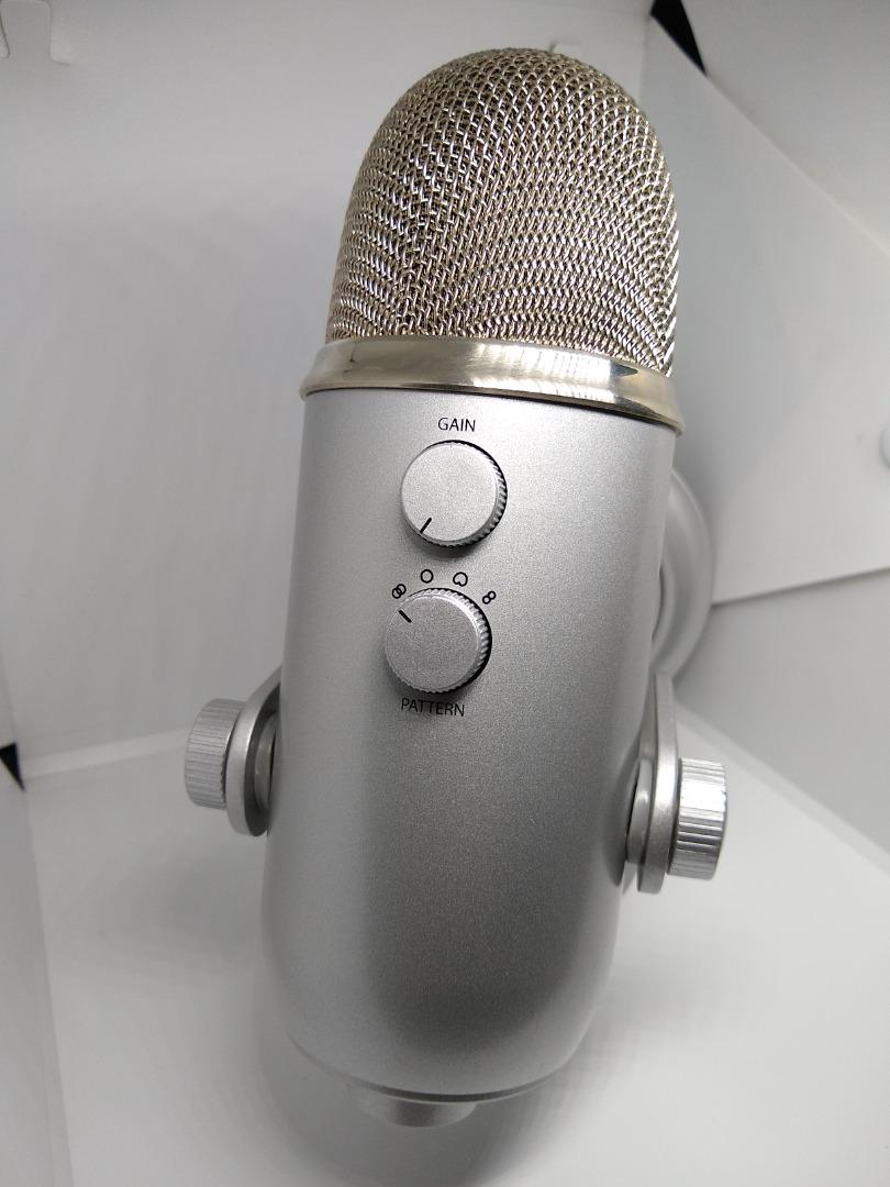 Logitech for Creators Blue Yeti USB Microphone for PC Podcast Gaming ...