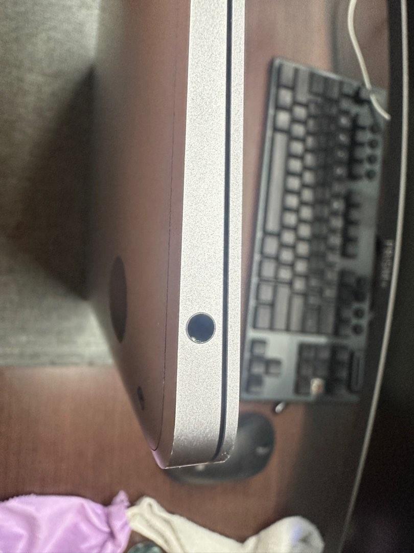 M1 Macbook Air Base model Space grey, Computers & Tech, Laptops ...