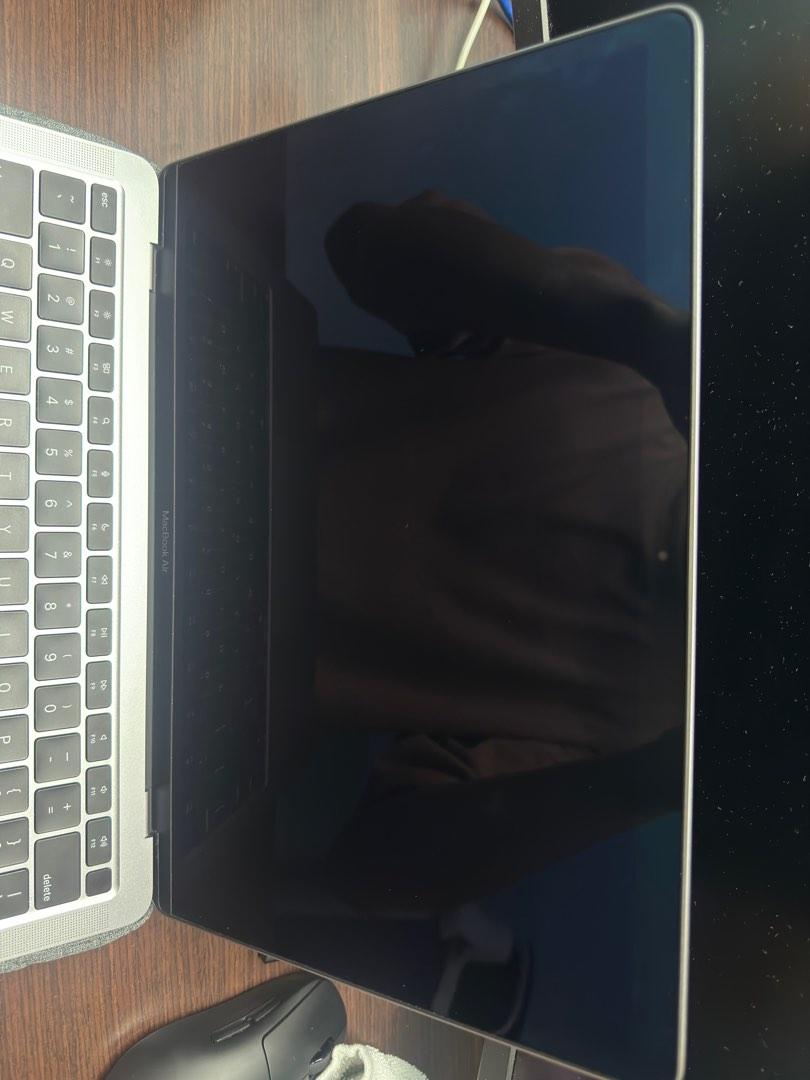 M1 Macbook Air Base model Space grey, Computers & Tech, Laptops ...