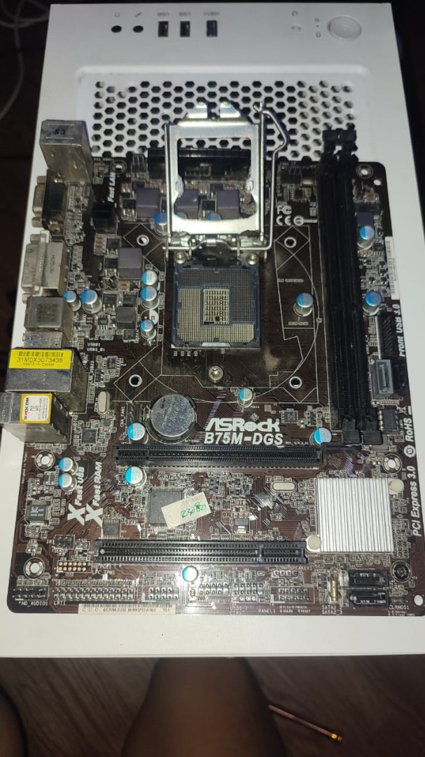 Mainboard Motherboard ASROCK B75M DGS R2.0 Socket 1155 DDR3 USB3 Intel, Elektronik, Bagian ...