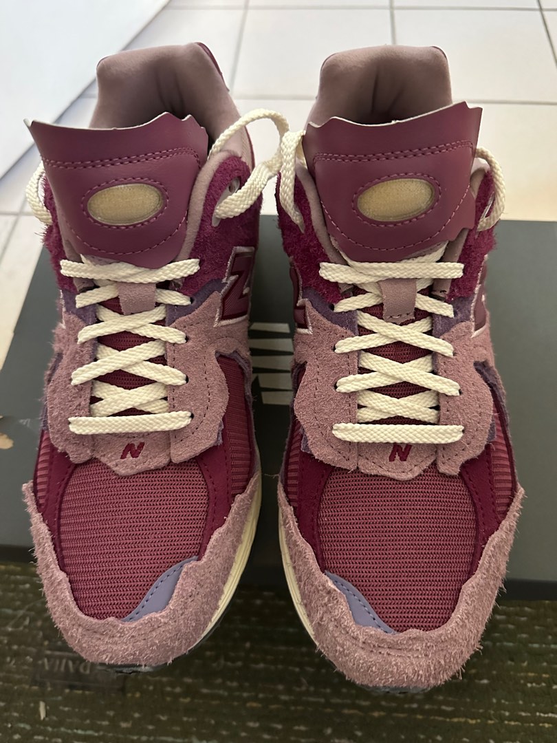 new balance protection pack red, 男裝, 鞋, 波鞋 - Carousell