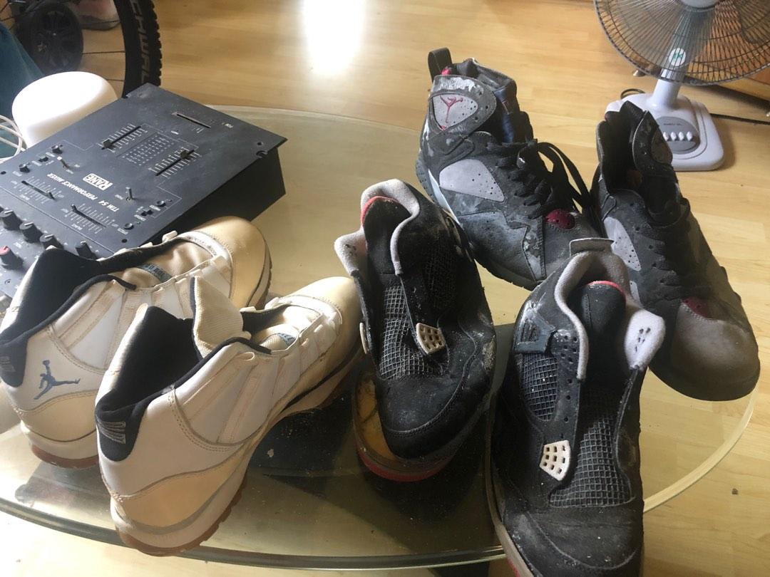 Old damaged Jordan, Men's Fashion, Footwear, Sneakers on Carousell