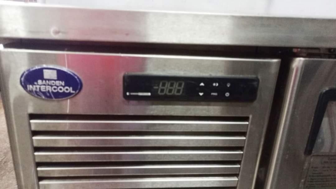 Sanden Preparation Table 2 Door Under Counter Chiller, TV & Home ...