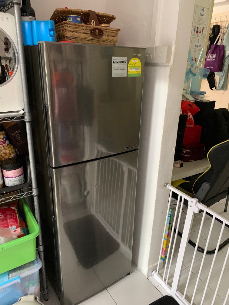 Sharp 225L fridge (Only 3 years old), TV & Home Appliances, Kitchen ...