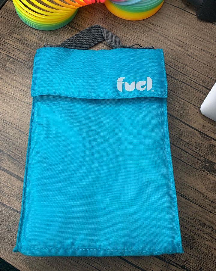 Trudeau Fuel Triangle Lunch Bag, Furniture & Home Living, Kitchenware ...