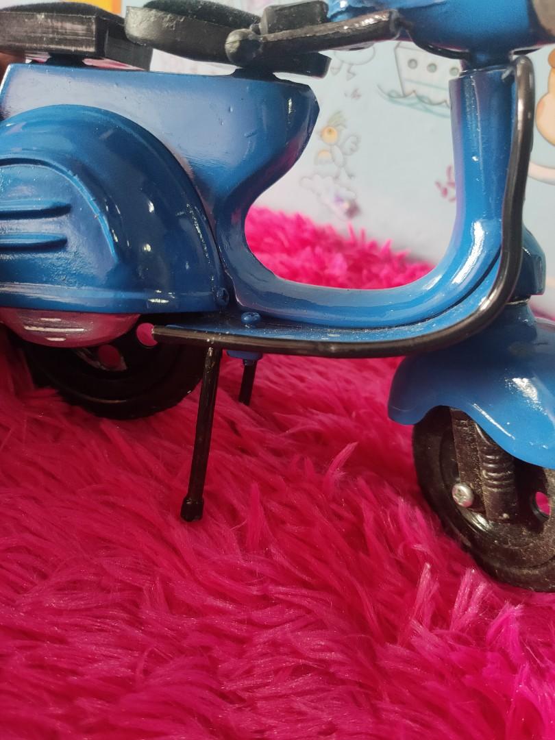 VESPA Miniature, Hobbies & Toys, Collectibles & Memorabilia, Vintage ...