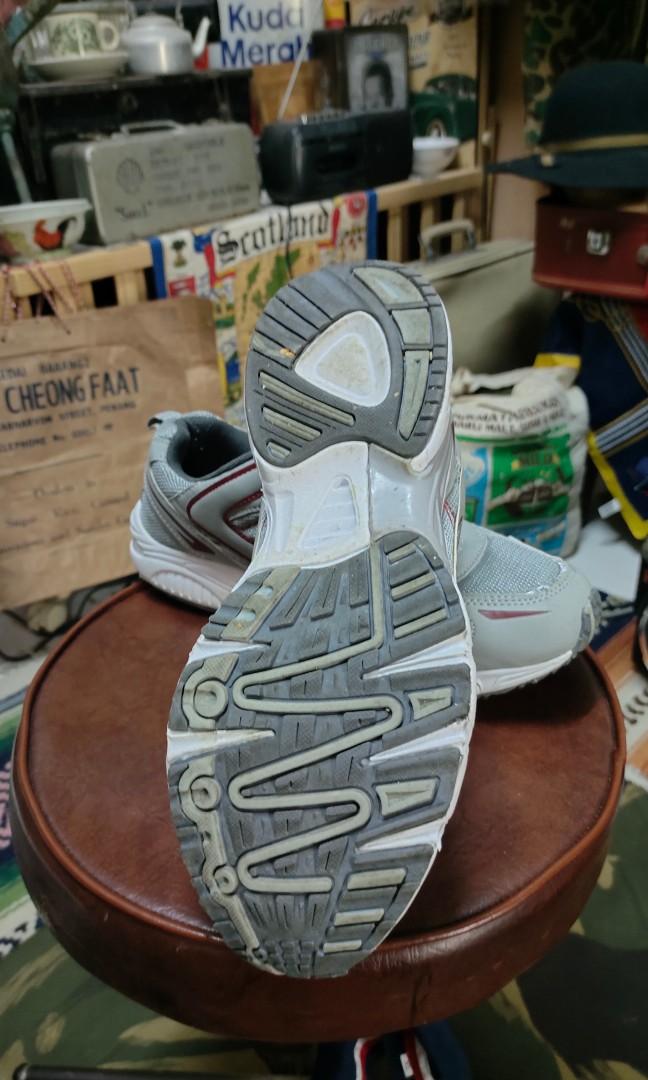 Vintage kasut sukan Army, Men's Fashion, Footwear, Sneakers on Carousell