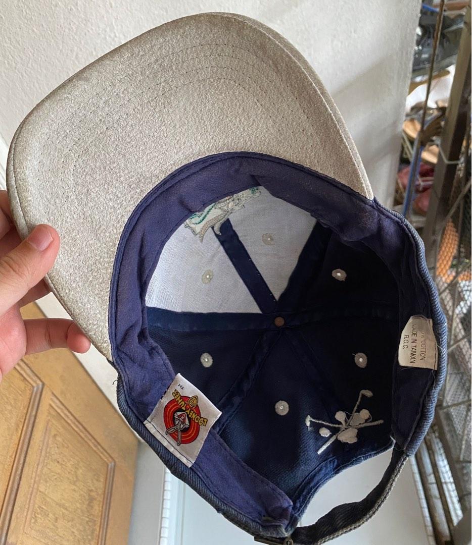 Vtg 1997 warner bros bugs bunny cap, Men's Fashion, Watches ...