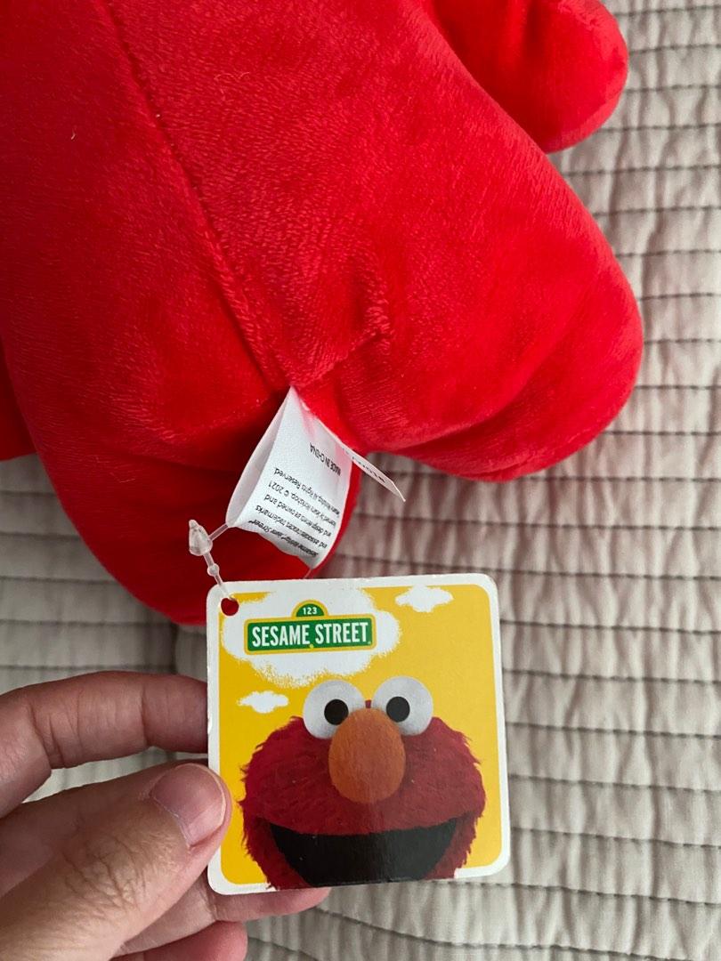 BNWT 28 cm tall Elmo plush Sesame Street soft toy plushie, Hobbies ...