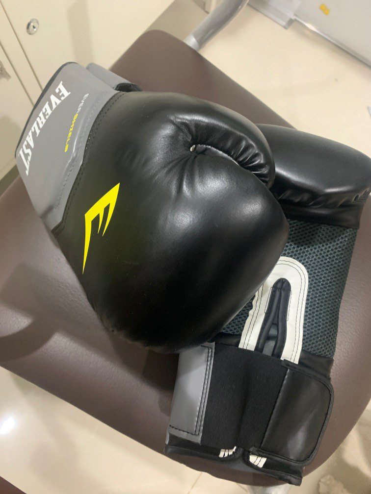 Boxing gloves and mits, Sports Equipment, Exercise & Fitness, Cardio ...