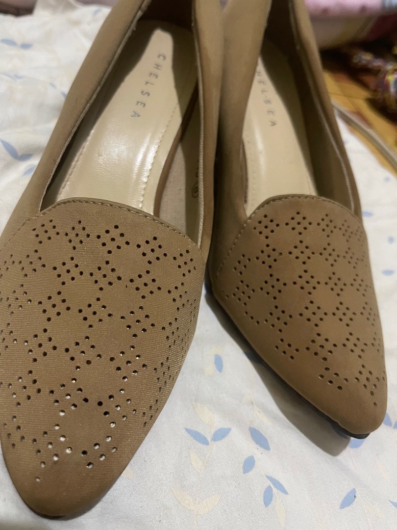Chelsea Heels, Women's Fashion, Footwear, Heels on Carousell