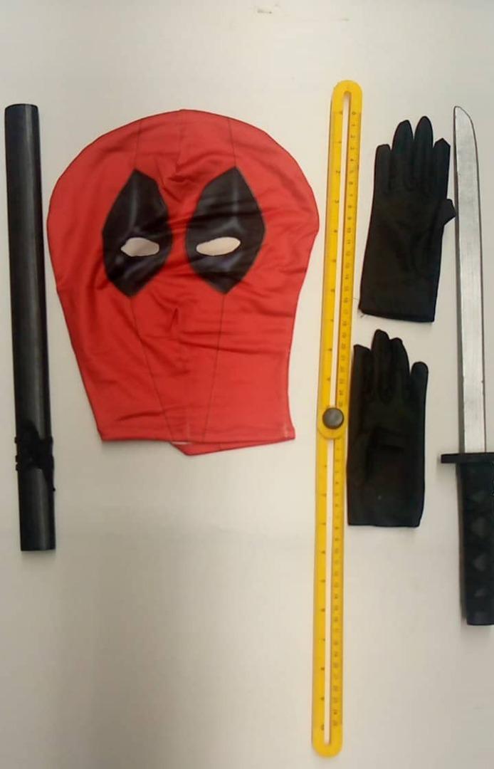 DEADPOOL Costume Superhero with Mask, Sword & Accessories Stretchable ...