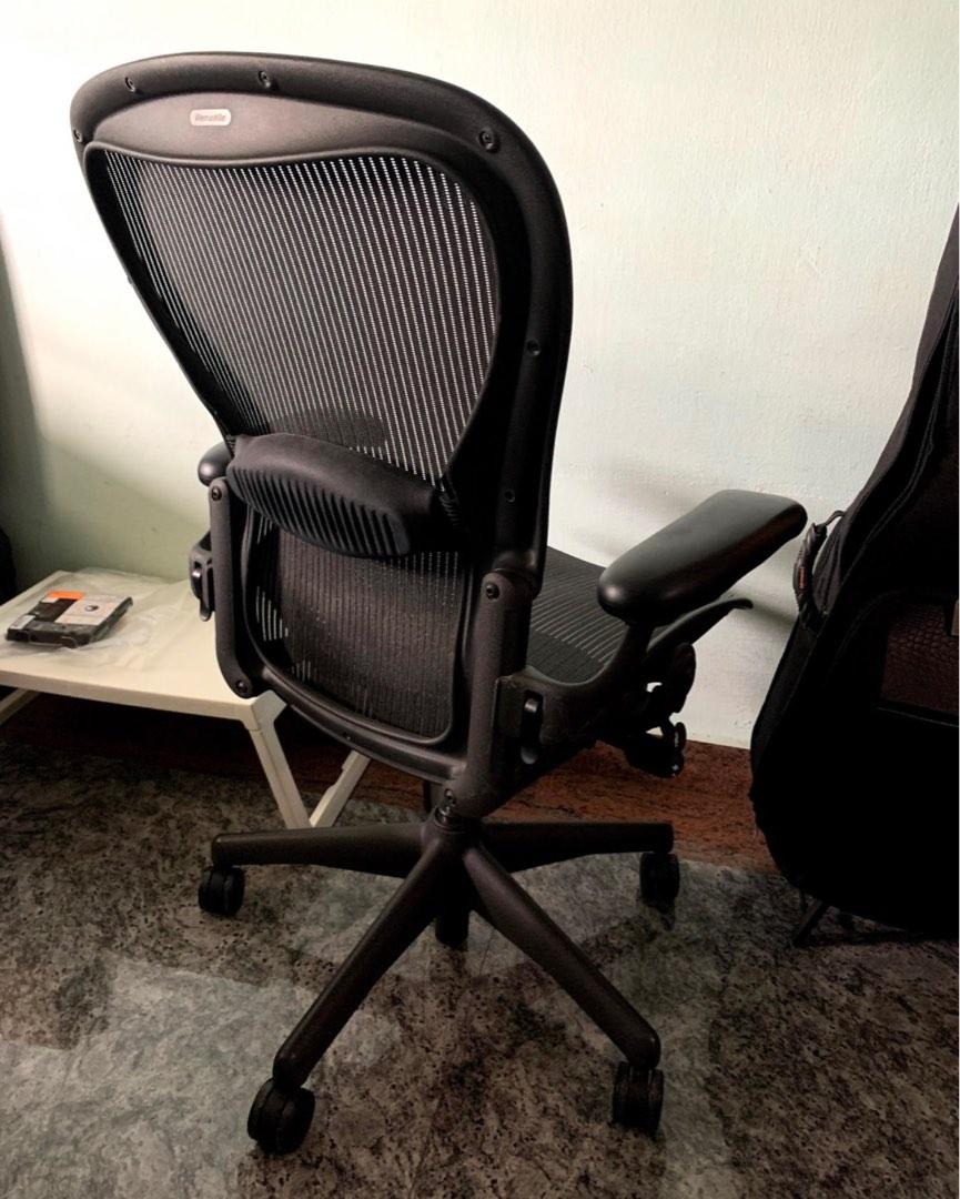 Herman Miller Aeron Size C, Furniture & Home Living, Furniture, Chairs ...