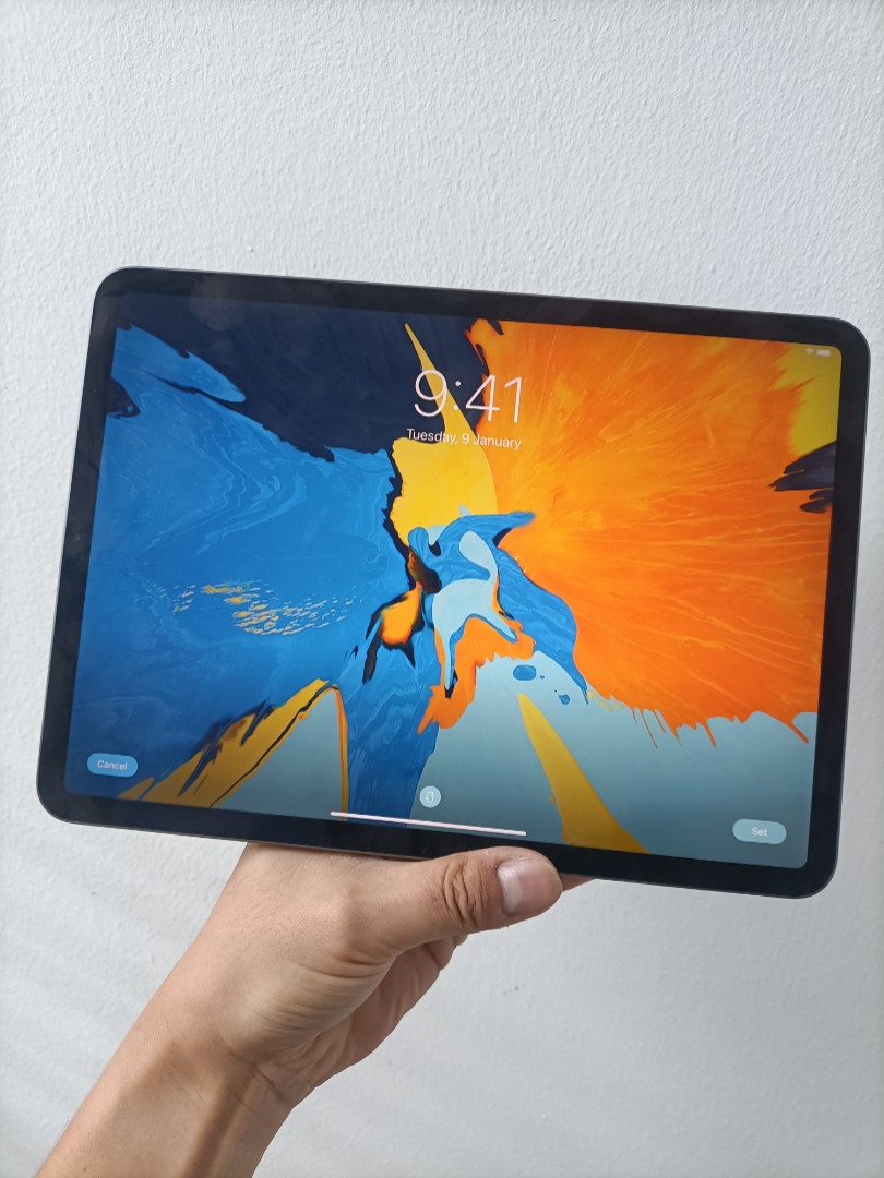 IPAD PRO 11. WITH KEYPAD., Mobile Phones & Gadgets, Tablets, iPad on ...