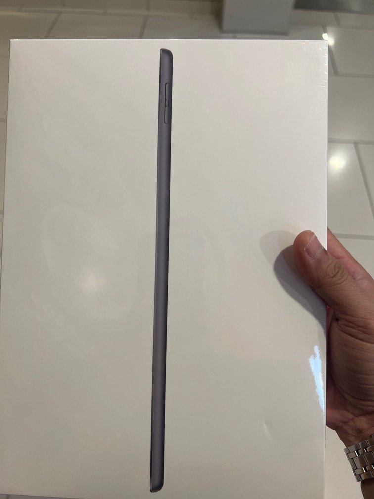 iPad wifi version gen 9, Mobile Phones & Gadgets, Tablets, iPad on ...