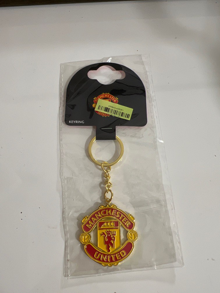 Manchester United Keychain, Hobbies & Toys, Collectibles & Memorabilia ...