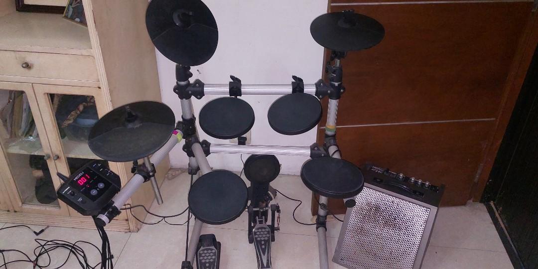 Medeli DD402D electric drum set, Hobbies & Toys, Music & Media, Musical ...
