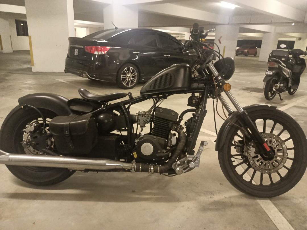 Momos Bobber 350, Motorbikes on Carousell