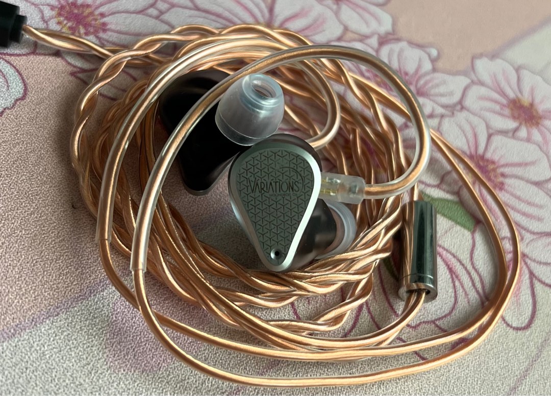 Moondrop variations, Audio, Earphones on Carousell