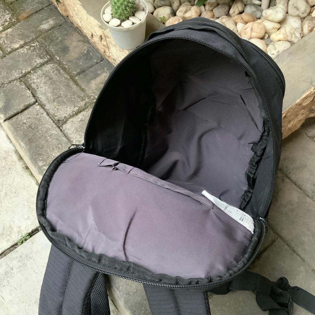 NIKE BIG SWOOSH BACKPACK BLACK, Fesyen Pria, Tas & Dompet , Ransel di ...