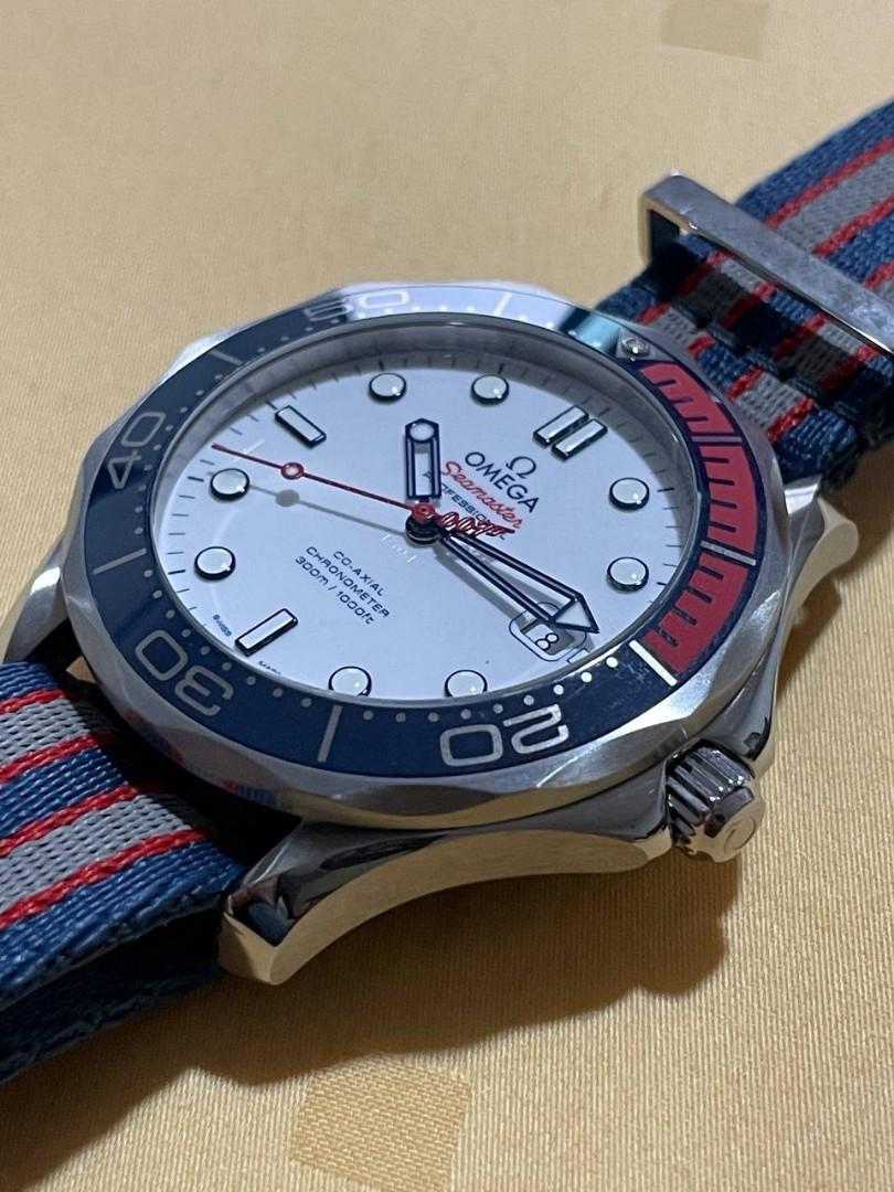 Omega Seamaster Commander James Bond 007 Speedmaster, Men's Fashion ...