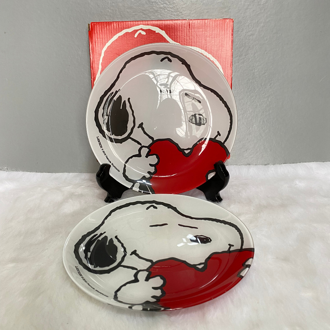 Peanuts World Snoopy White Luncheon Breakfast Plates, Furniture & Home ...