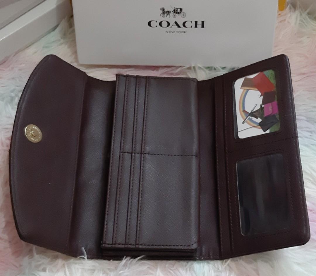 Premium Coach Wallets with Box, Women's Fashion, Bags & Wallets ...