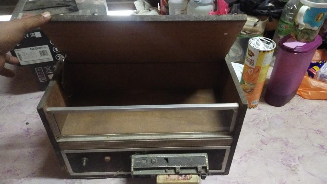 Radio player cartridge, Hobbies & Toys, Collectibles & Memorabilia ...