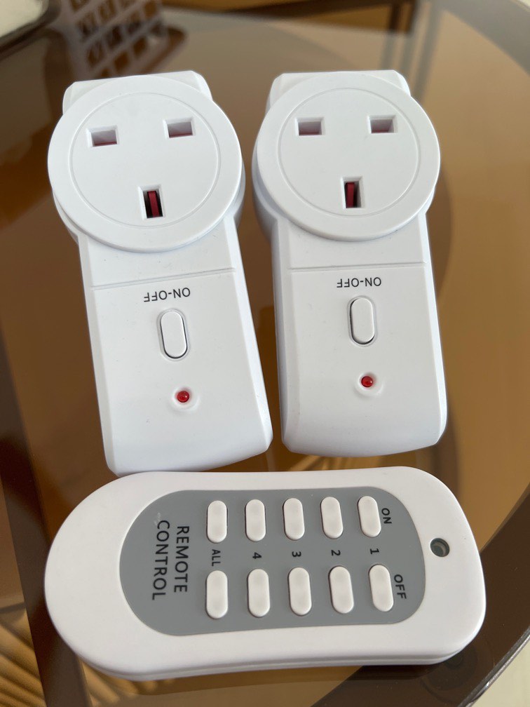 Remote UK Power socket 2pcs with Controller, TV & Home Appliances ...