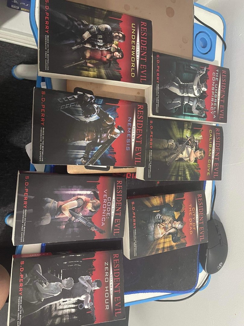 Resident Evil Book, Hobbies & Toys, Books & Magazines, Fiction & Non ...