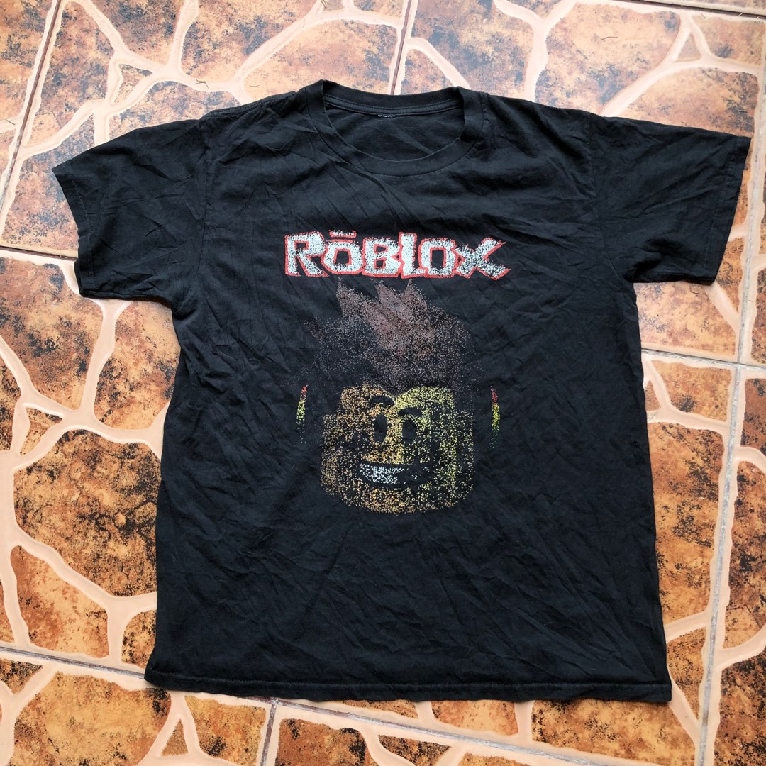 Roblox Logo Tee, Men's Fashion, Tops & Sets, Tshirts & Polo Shirts on ...