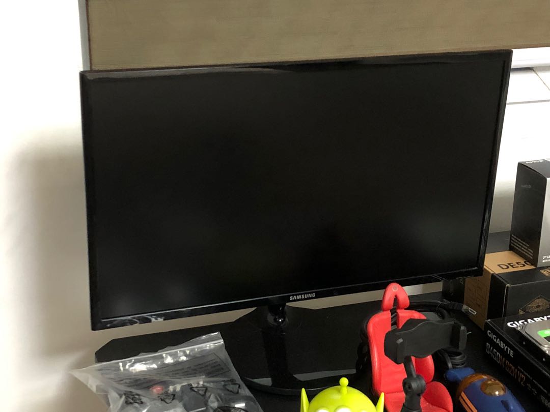 Samsung 24 inch monitor 65hz SF350, Computers & Tech, Parts ...