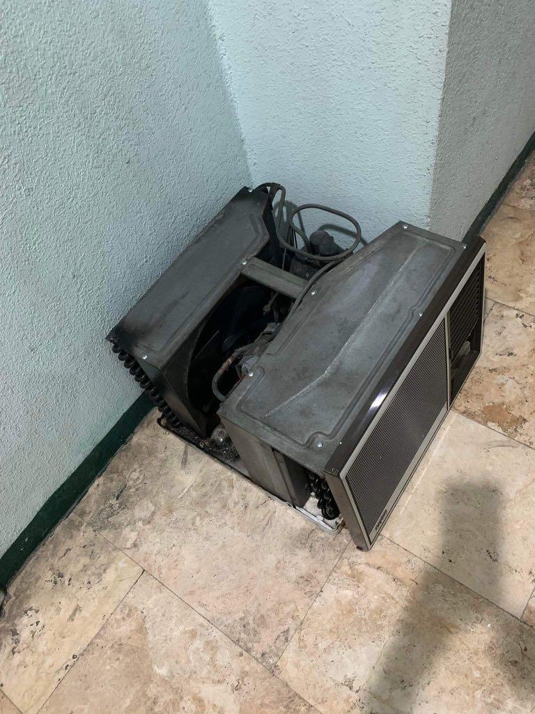 Sanyo 1HP Broken Compressor Newly Refilled Freon, TV & Home Appliances ...