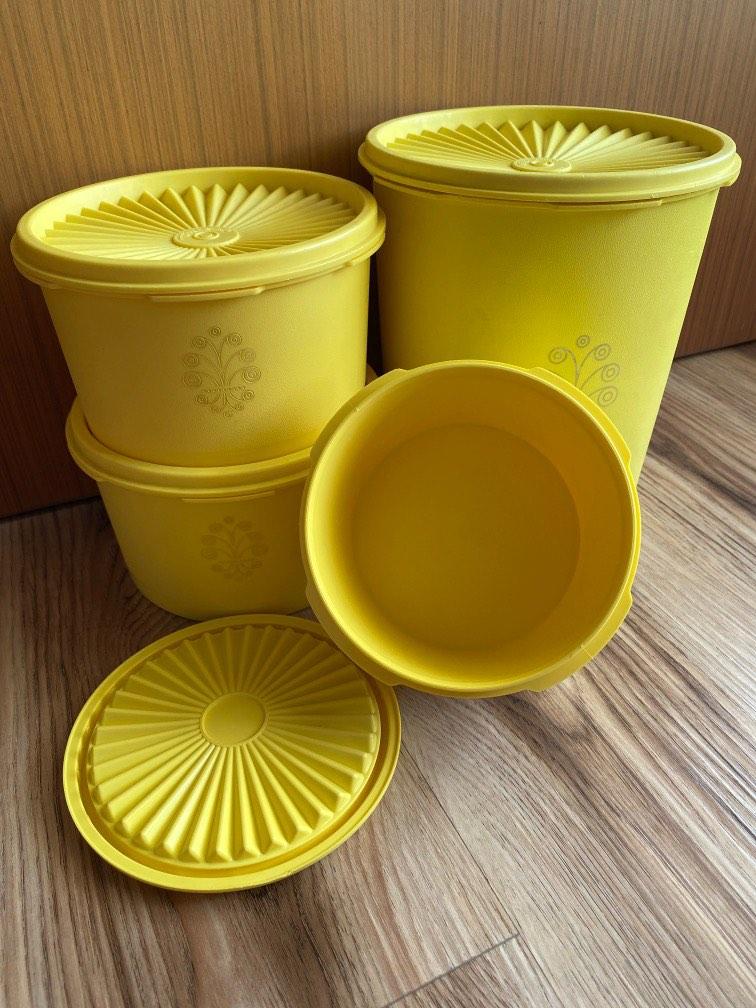 Set of 4 vintage Tupperware cylinder containers. Never been used ...
