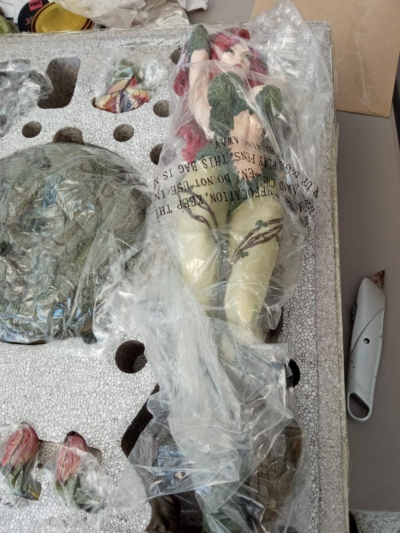 Sideshow Poison Ivy Exclusive, Hobbies & Toys, Toys & Games on Carousell