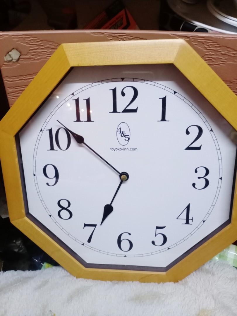 SKP Quartz Wall Clock, Furniture & Home Living, Home Decor, Clocks on ...