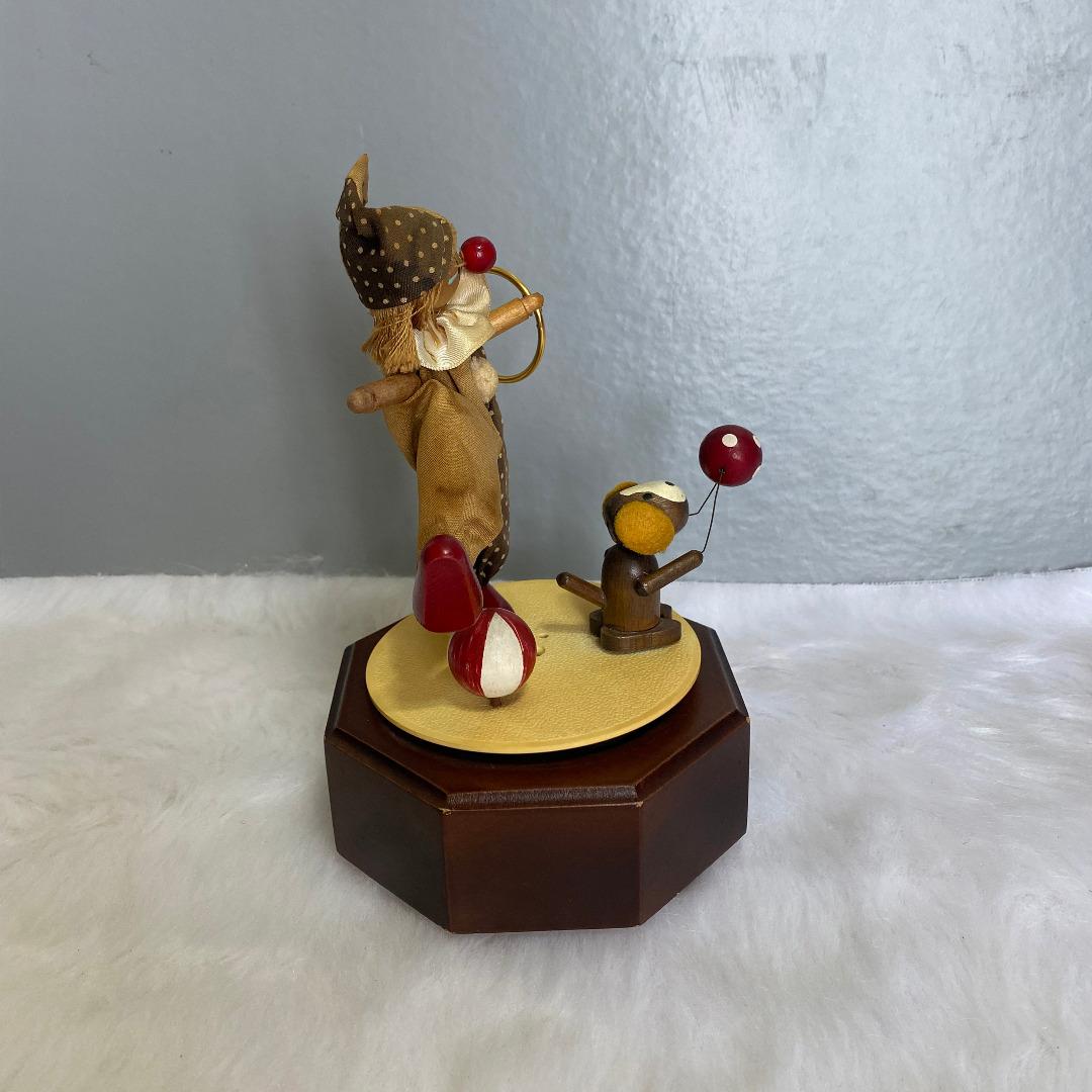 Snowbird Japan Dancing Rotating Circus Clown, Furniture & Home Living ...