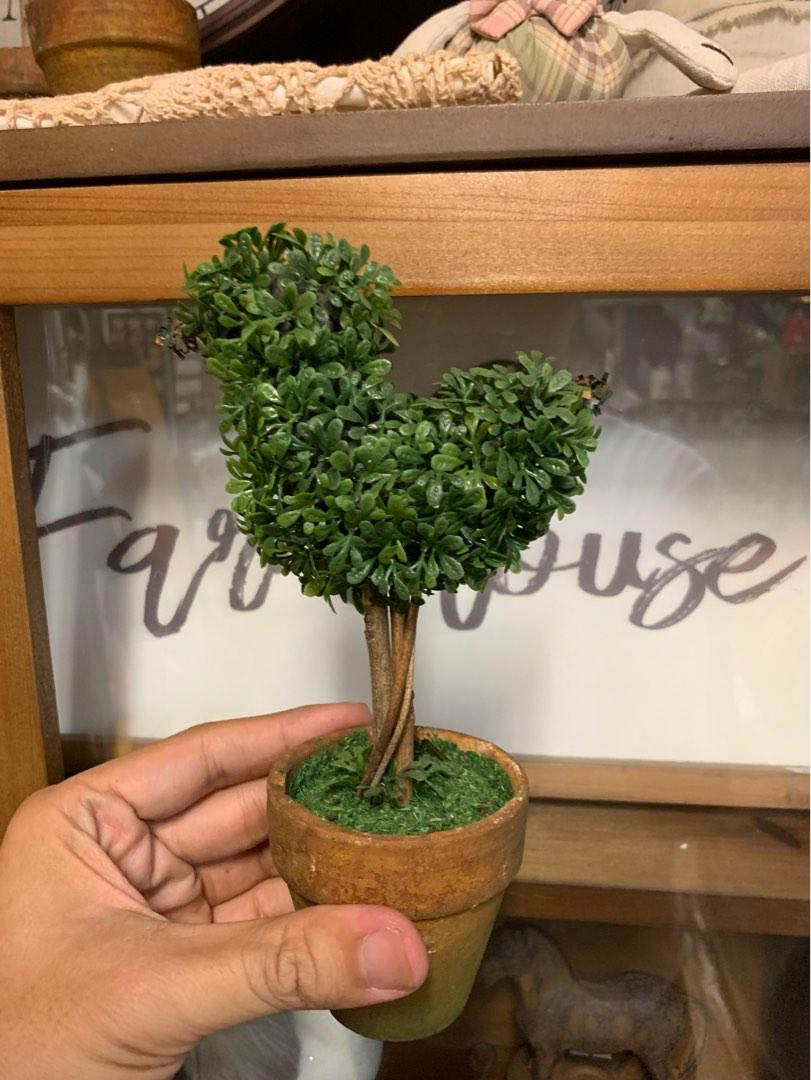 Sold separately- heart of bird shaped topiary, Furniture & Home Living ...