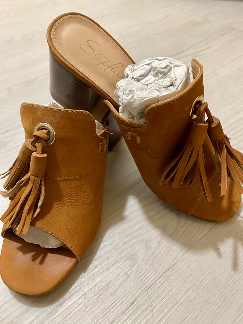 Stephanie Classic Block Heels, Women's Fashion, Footwear, Heels on ...