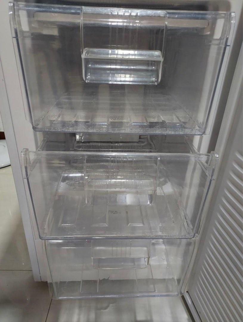 Stirling Chest Freezer, TV & Home Appliances, Kitchen Appliances ...