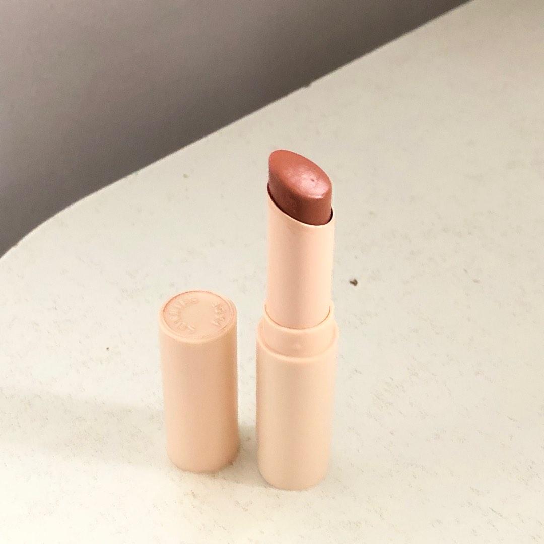 Sunnies face Lip glow in Chill, Beauty & Personal Care, Face, Makeup on ...
