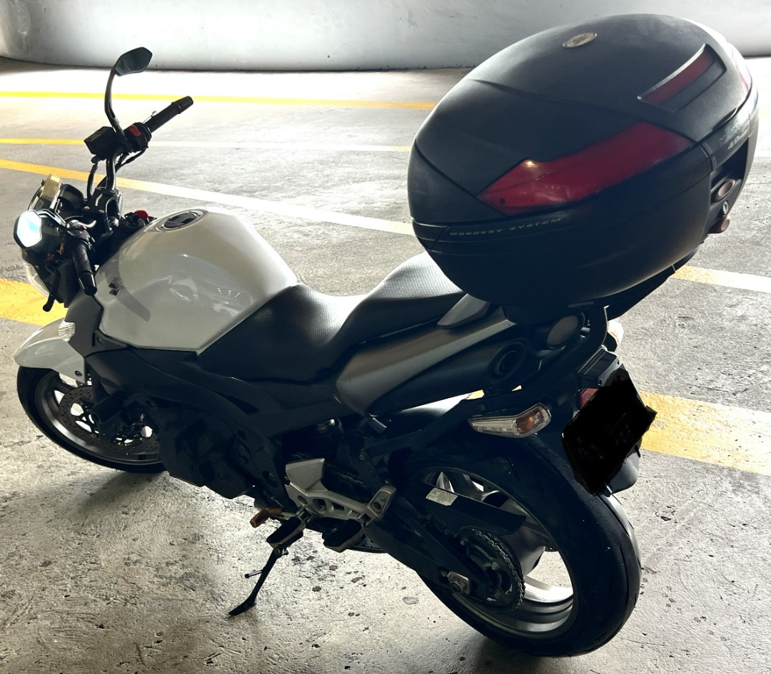 SUZUKI GSR400 ABS, Motorcycles, Motorcycles for Sale, Class 2A on Carousell