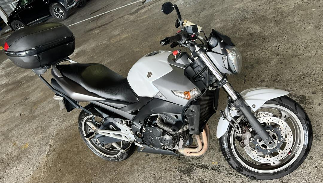 SUZUKI GSR400 ABS, Motorcycles, Motorcycles for Sale, Class 2A on Carousell