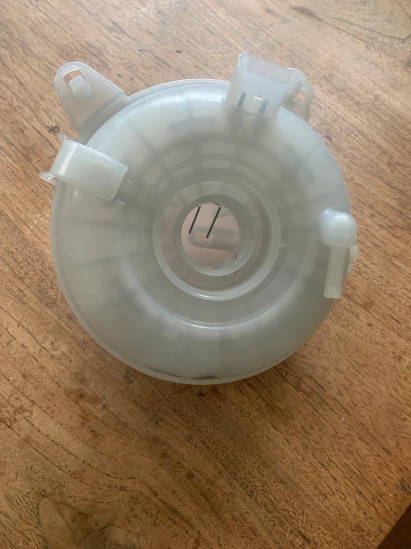 Volkswagen coolant overflow tank, Car Accessories, Accessories on Carousell