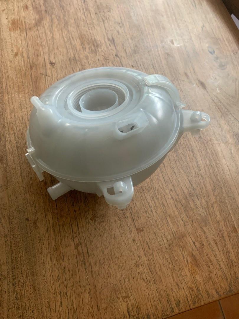 Volkswagen coolant overflow tank, Car Accessories, Accessories on Carousell