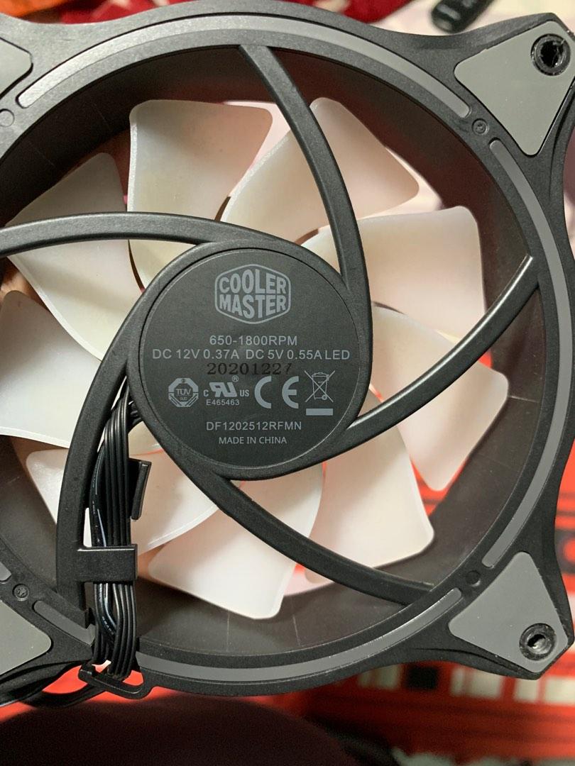 Whole set of PC case fans and fan hub, Computers & Tech, Parts ...