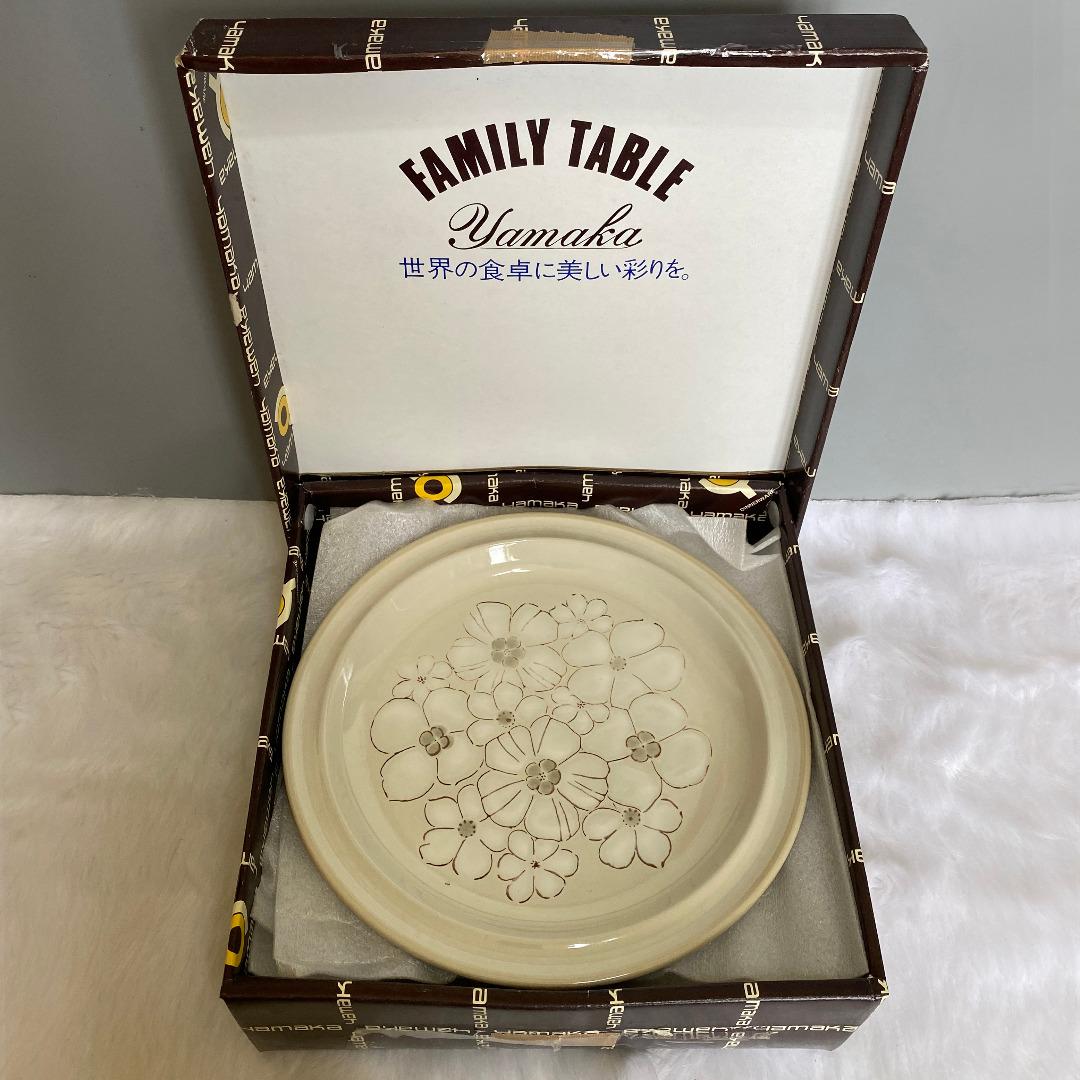 Yamaka Beige Floral Painted Stoneware Dinner Plates, Furniture & Home ...