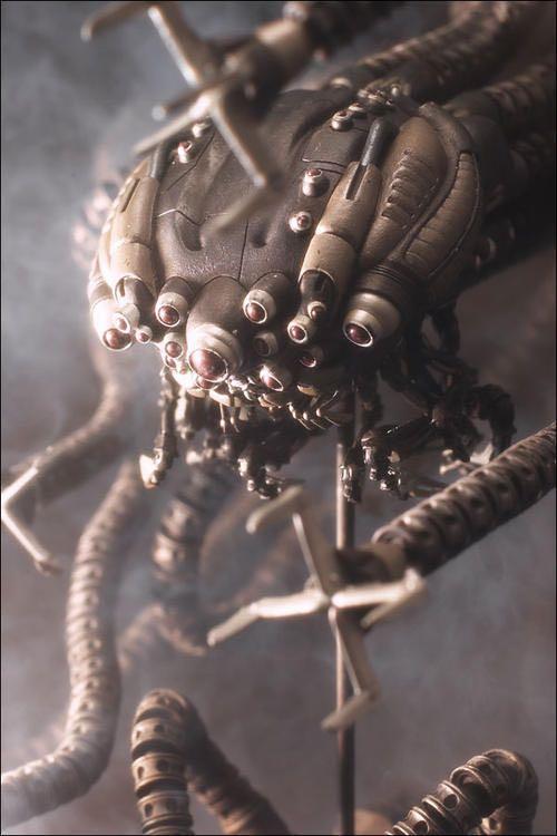 1/6 Matrix sentinel McFarlane Toys The Matrix : SENTINEL with Base 1/6 ...