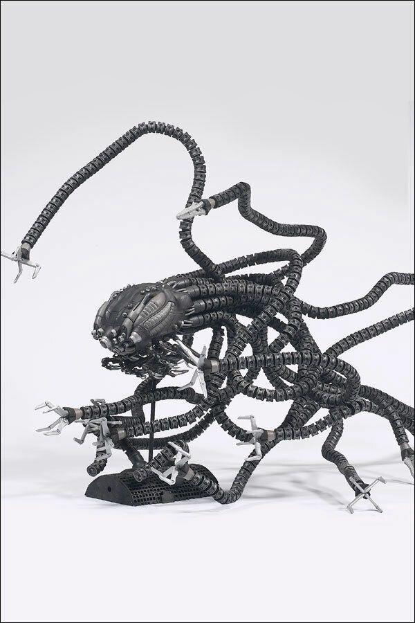 1/6 Matrix sentinel McFarlane Toys The Matrix : SENTINEL with Base 1/6 ...