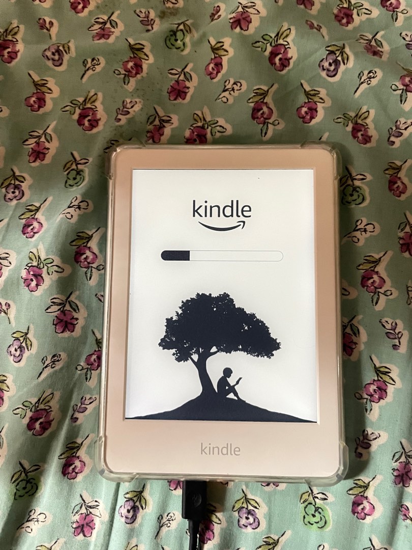 Amazon Kindle 10th Gen, Mobile Phones & Gadgets, E-Readers on Carousell